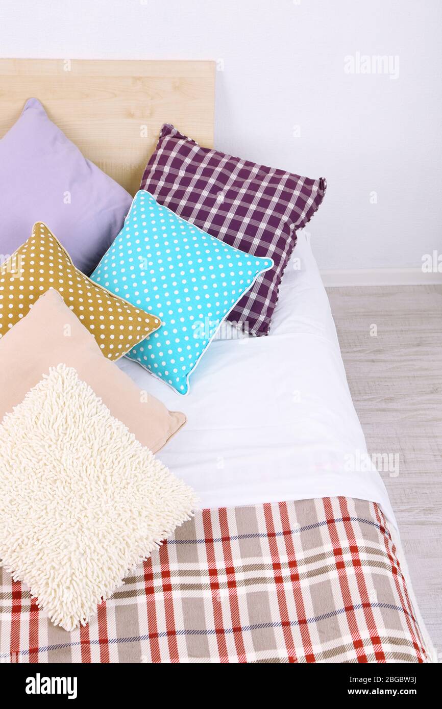 Bedroom suite with purple color hi-res stock photography and images - Alamy