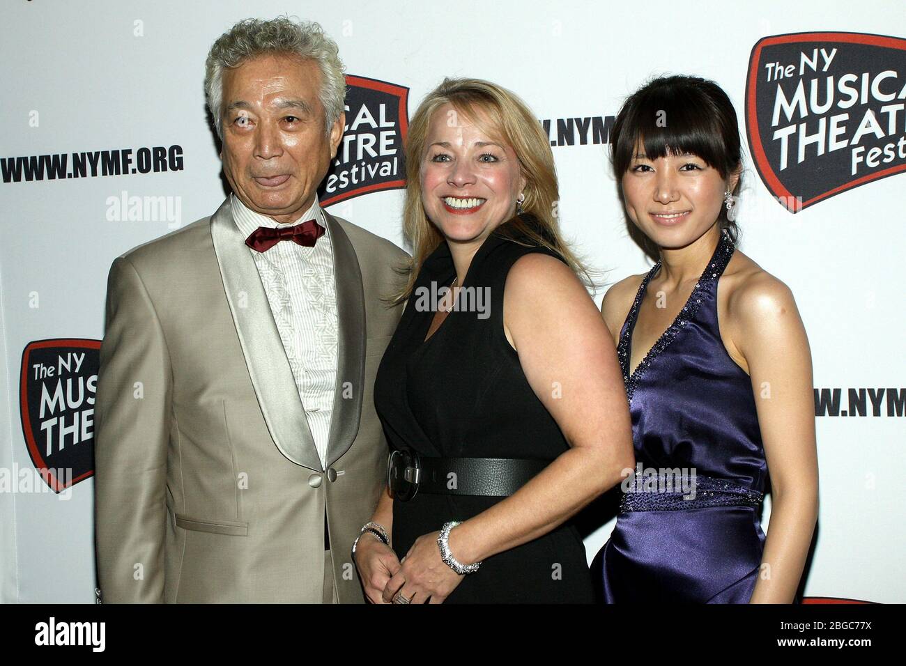 New York, NY, USA. 14 November, 2010. Shin Fung Yill, Sharon Fallon ...
