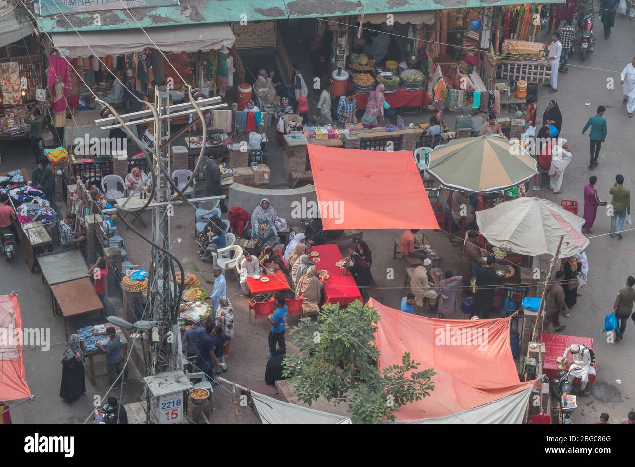 Lahore pakistan market hi-res stock photography and images - Alamy