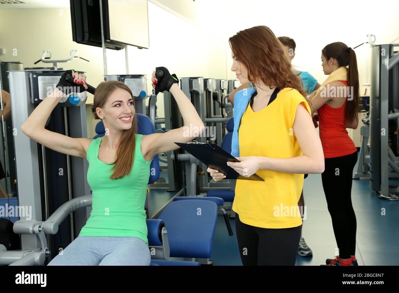 Girls in gym hi-res stock photography and images - Alamy