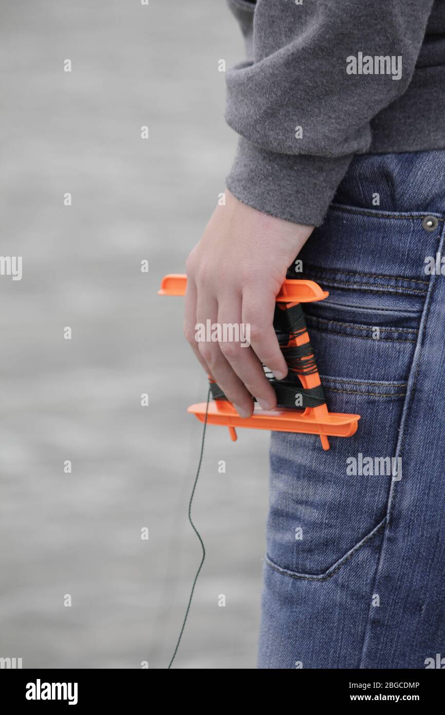 Boy with crab line hi-res stock photography and images - Alamy