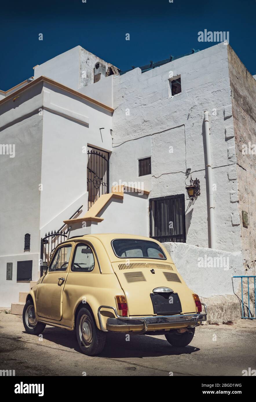 Alleyway. Massafra. Puglia. Italy Stock Photo - Alamy