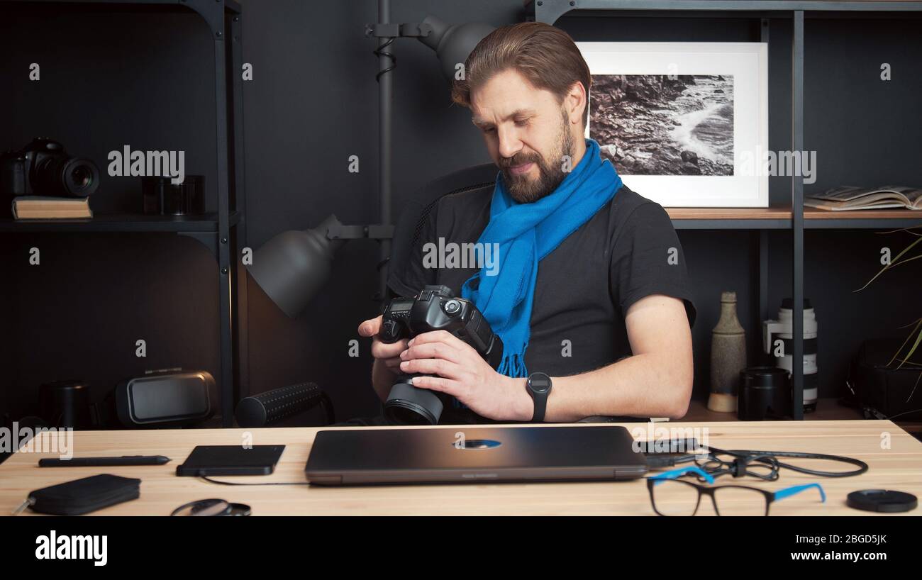 Review revise hi-res stock photography and images - Alamy