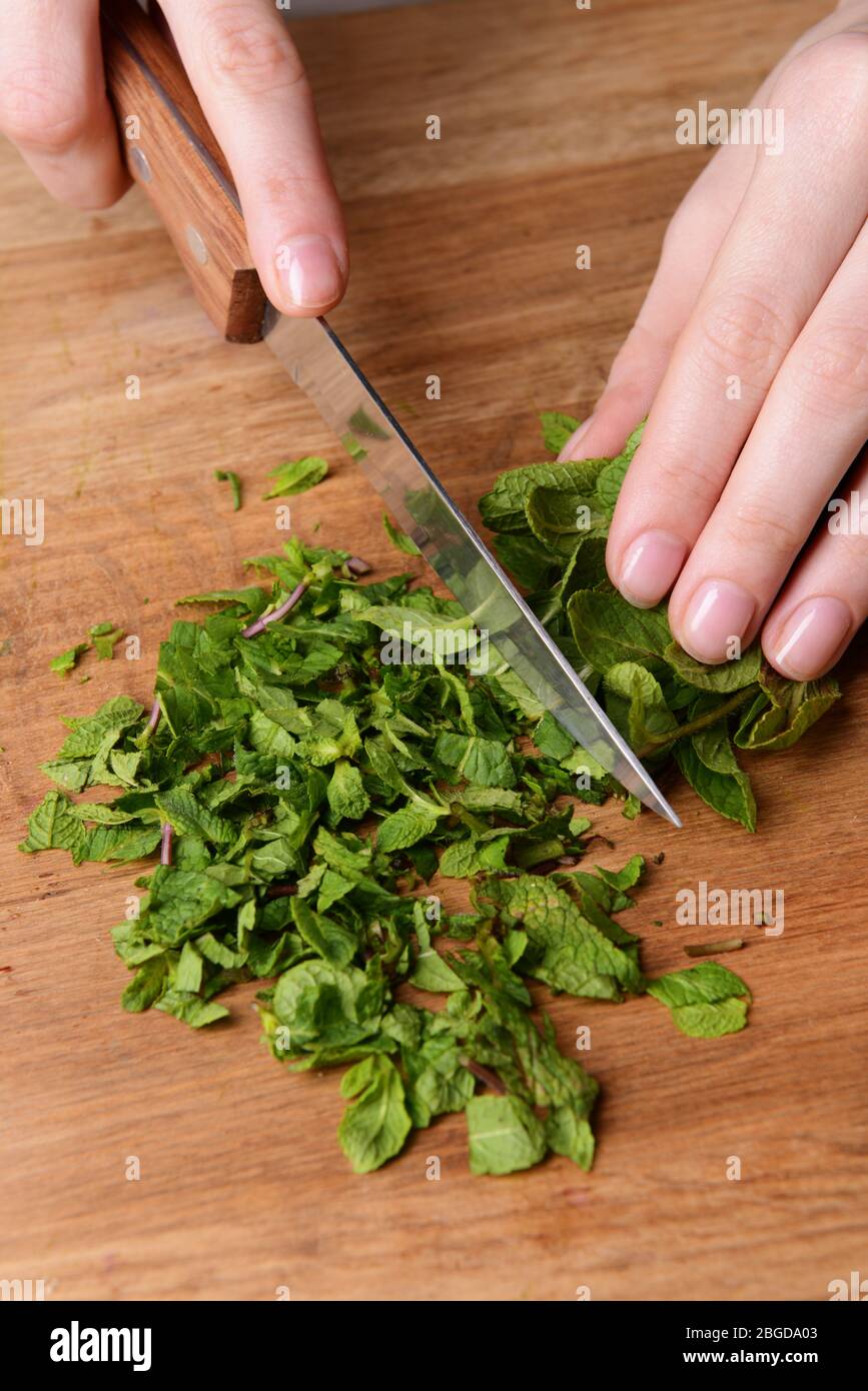 Chopped mint hi-res stock photography and images - Alamy