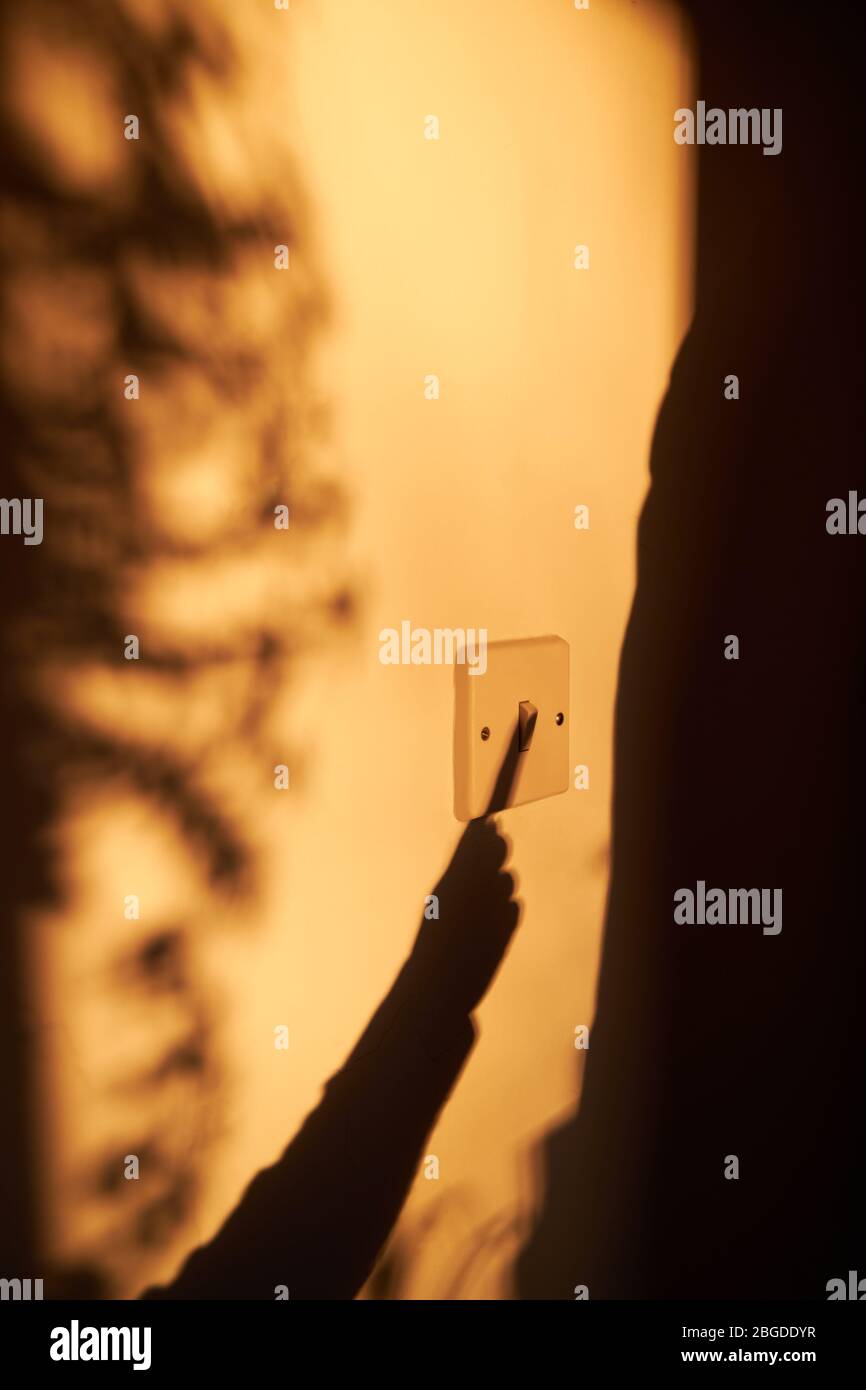 Turning off light switch hi-res stock photography and images - Alamy