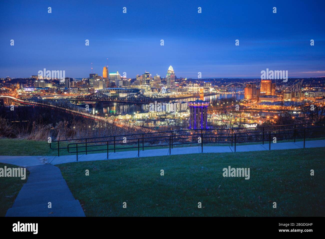 Cincinnati at night. Cincinnati, Ohio, USA Stock Photo - Alamy