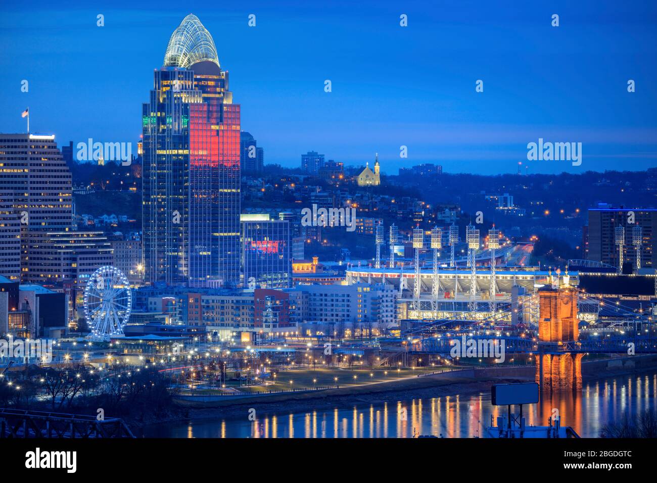 Cincinnati at night. Cincinnati, Ohio, USA Stock Photo - Alamy