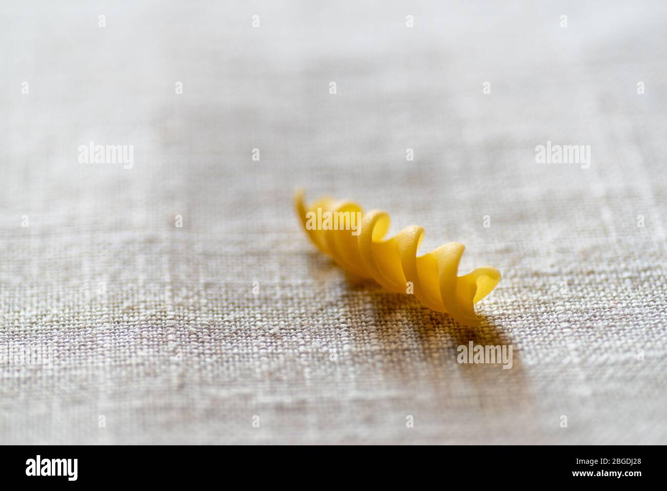 Uncooked fusilli pasta hi-res stock photography and images - Alamy