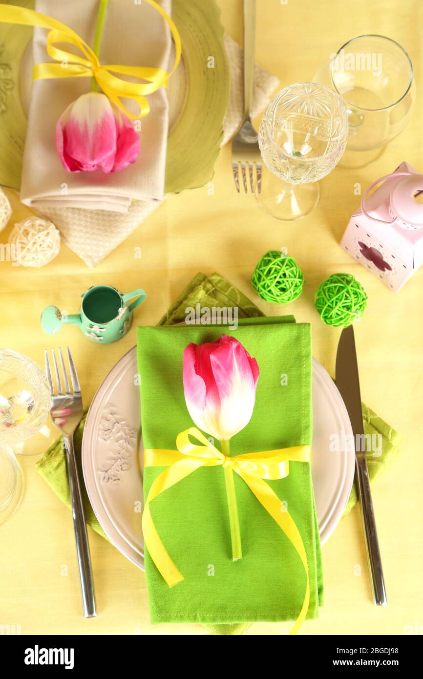 Beautiful spring table setting hi-res stock photography and images - Alamy