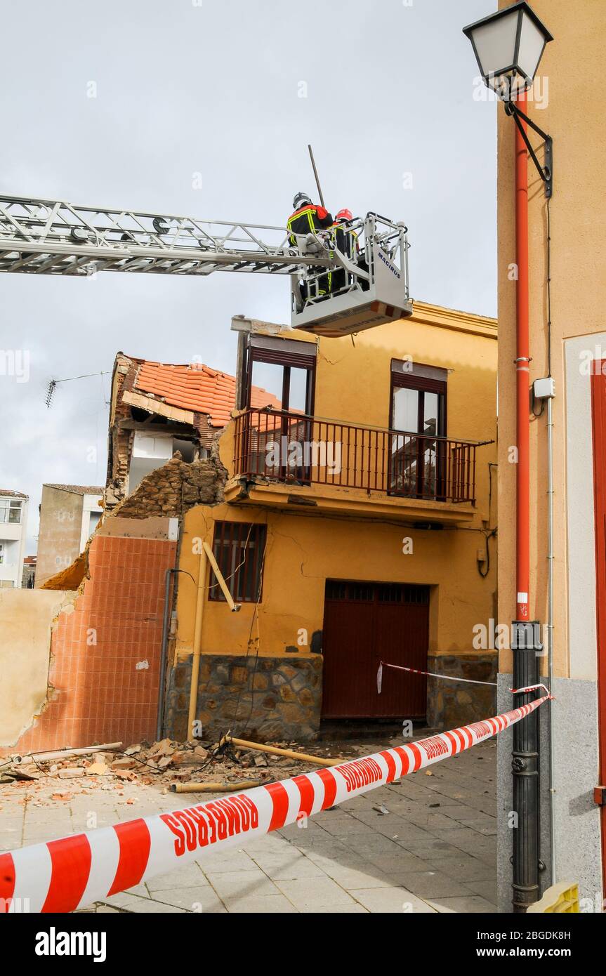Firefighter spain hi-res stock photography and images - Alamy