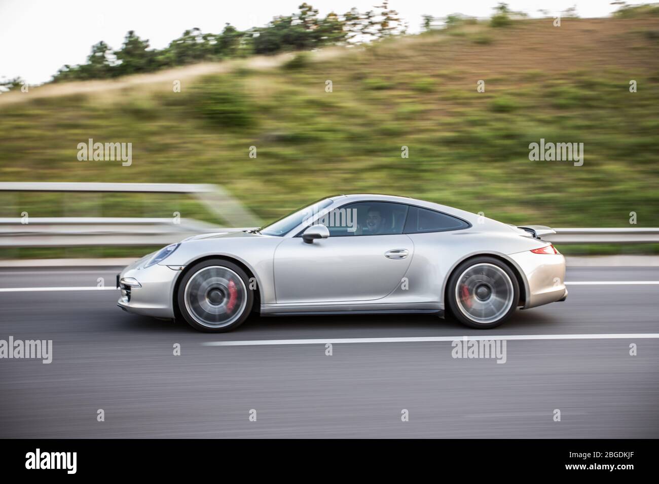 Car driving profile street hi-res stock photography and images - Alamy