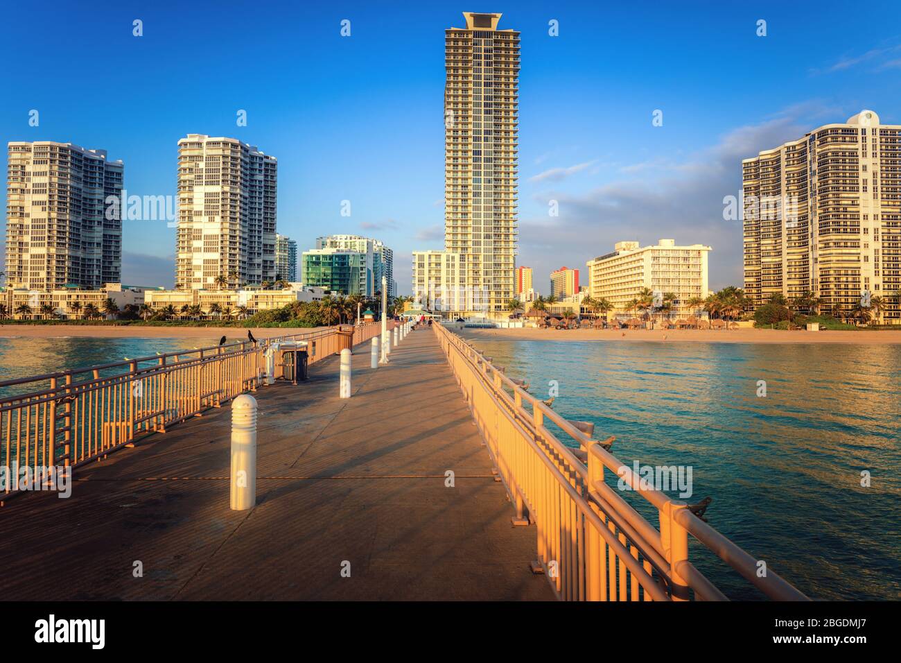 Sunny isles beach florida usa hi-res stock photography and images - Alamy