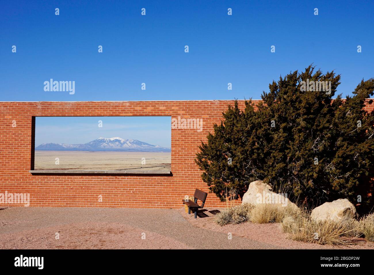 Rectangle window frame through hi-res stock photography and images - Alamy