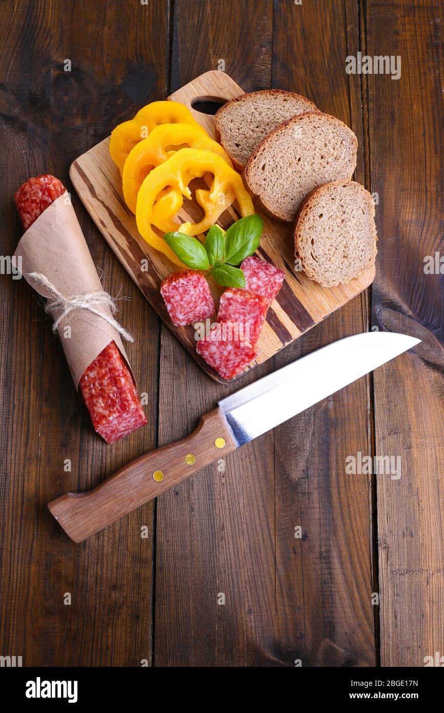 Wurst wurst sandwich sauce hi-res stock photography and images - Alamy