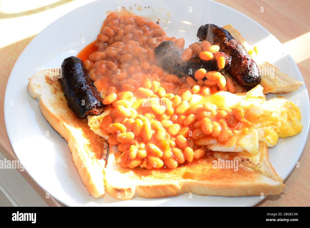 Family breakfast cafe uk hi-res stock photography and images - Alamy