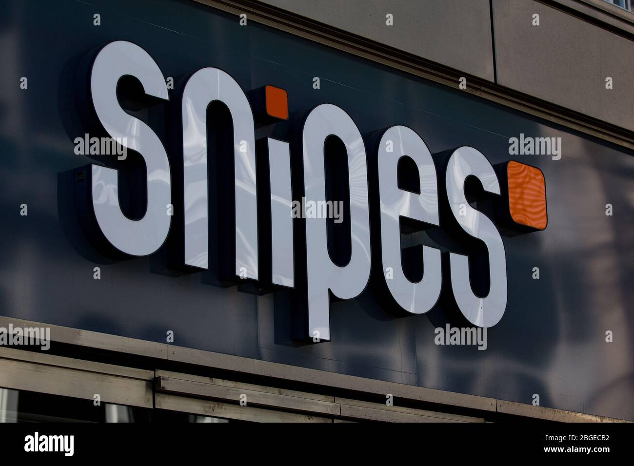 Snipes logo hi-res stock photography and images - Alamy