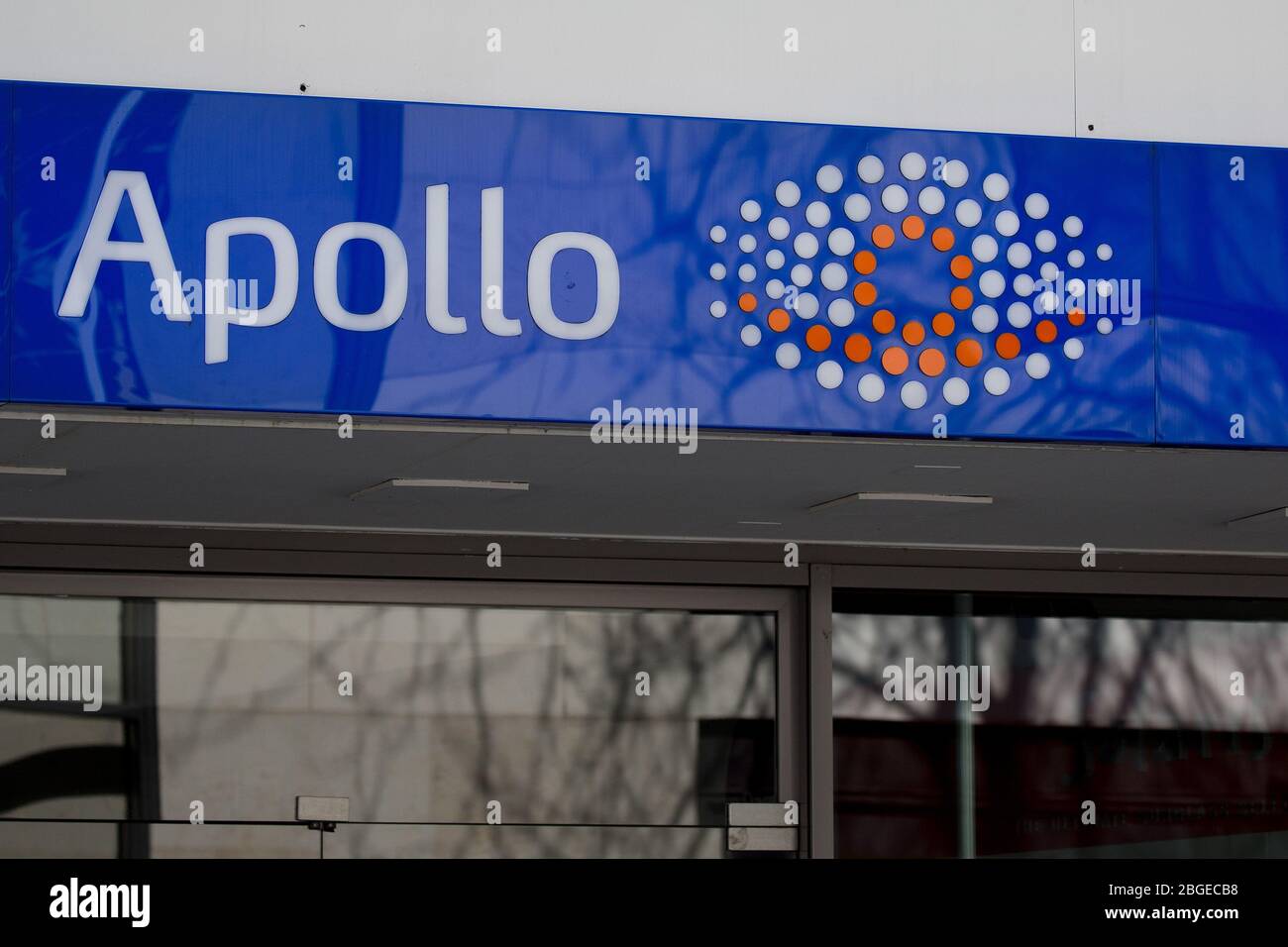 Osnabrueck, Germany 04/19/2020: Symbol pictures - 2020 Apollo, optician ...