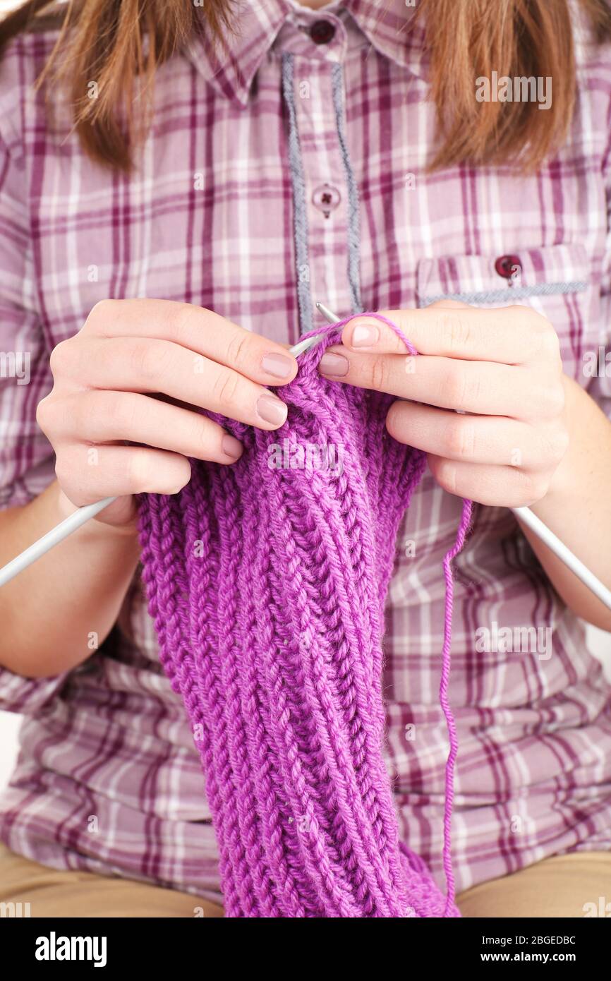 Close up hands knitting spokes hi-res stock photography and images - Alamy