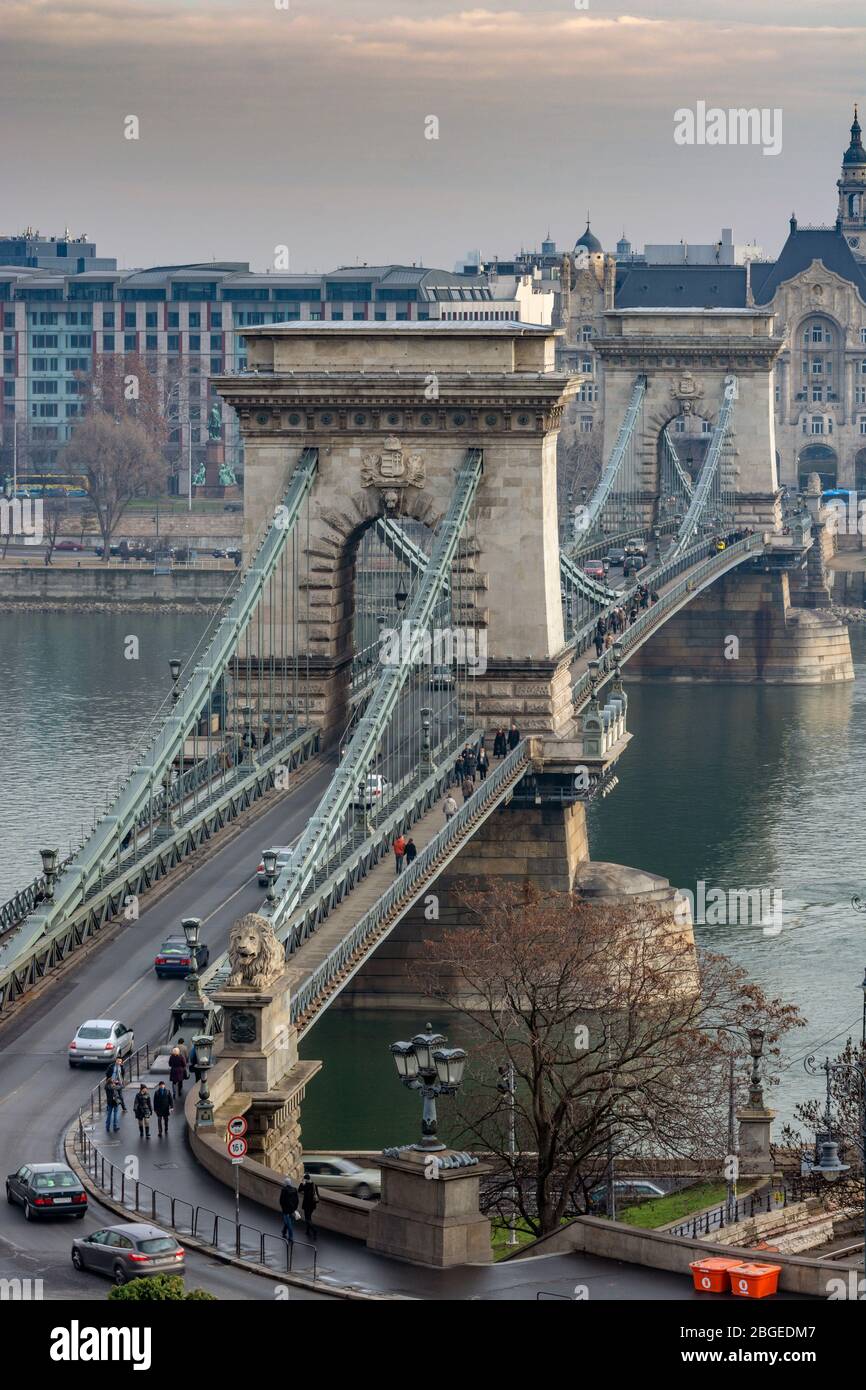The Széchenyi Chain Bridge in Budapest, Hungary Stock Photo - Alamy