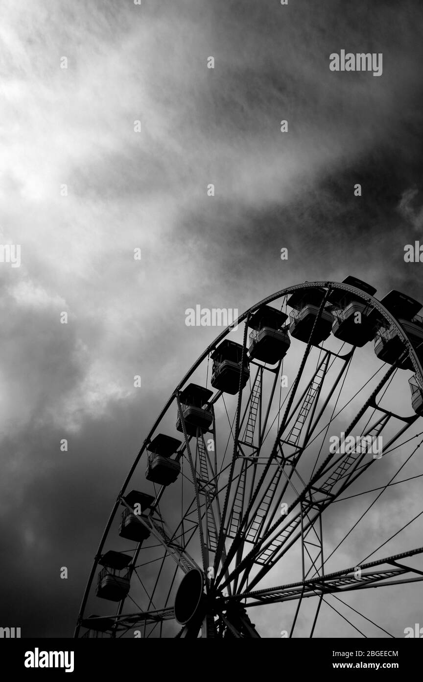Ferris wheel carnival rides Black and White Stock Photos & Images - Alamy