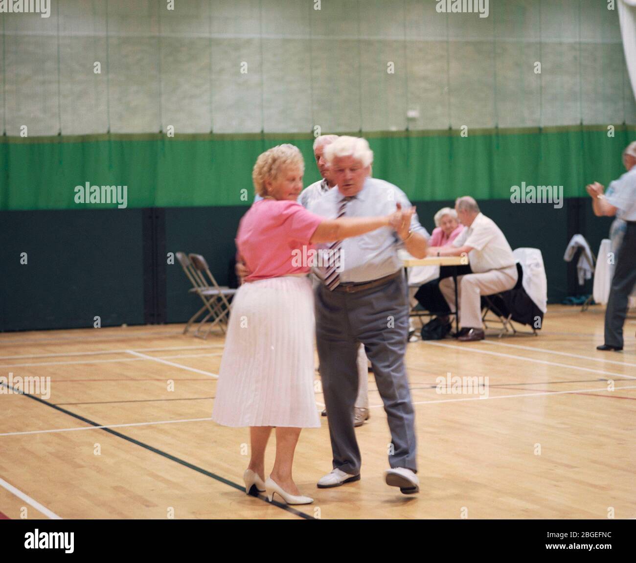 1994 newly opened leisure centre hi-res stock photography and images ...