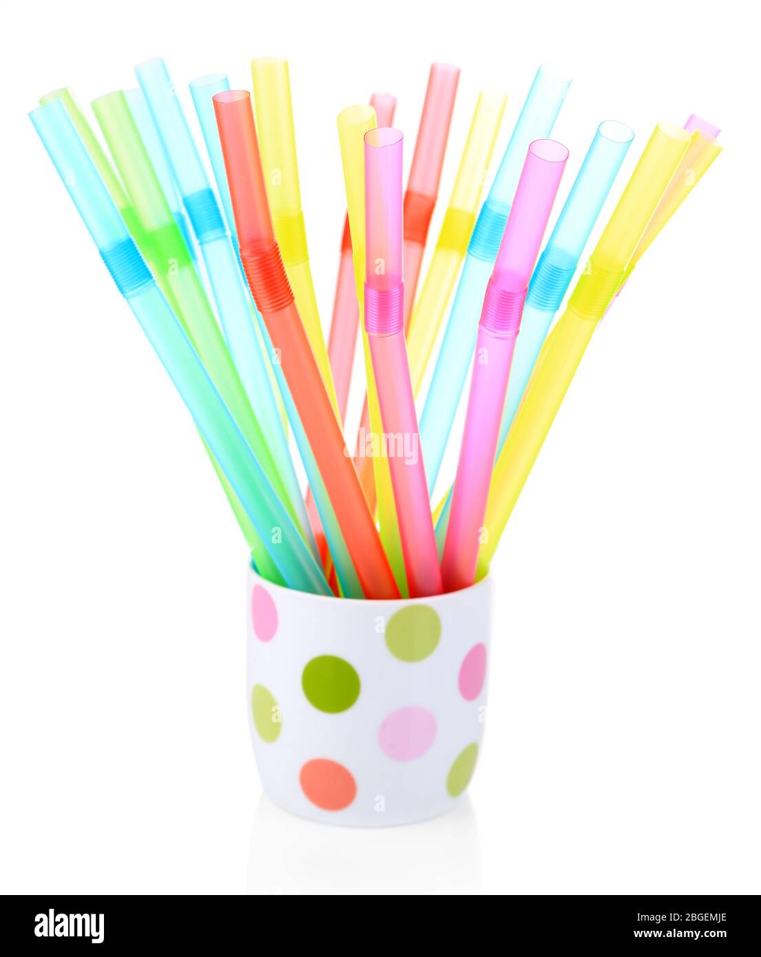 Straws in cup isolated on white Stock Photo - Alamy