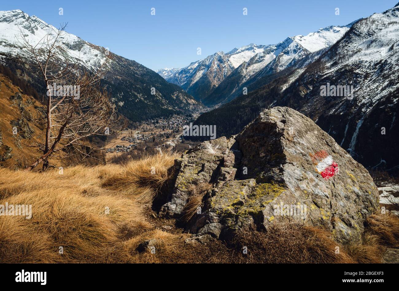 Alpine trough winter hi-res stock photography and images - Alamy