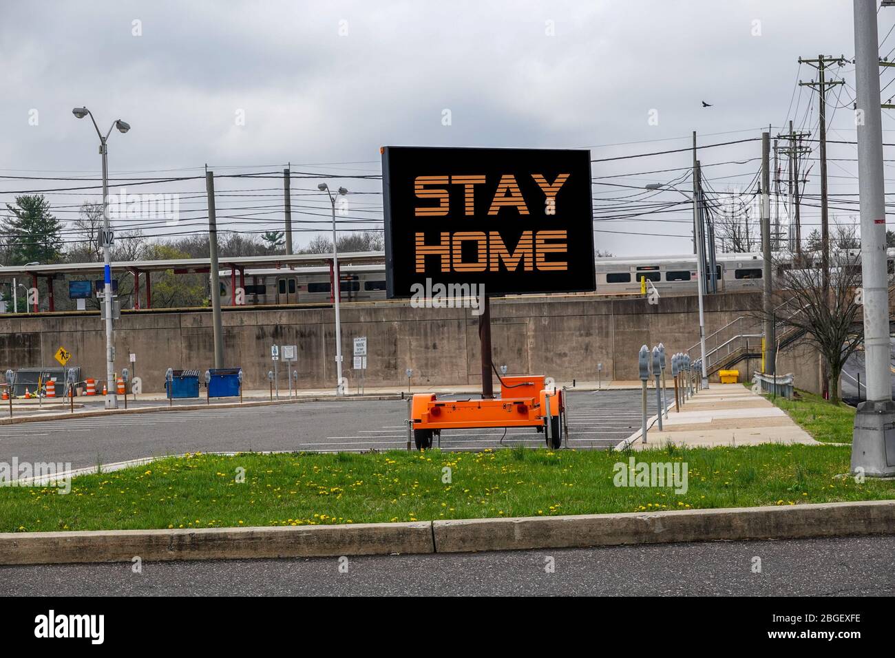 Home zone traffic sign hi-res stock photography and images - Alamy