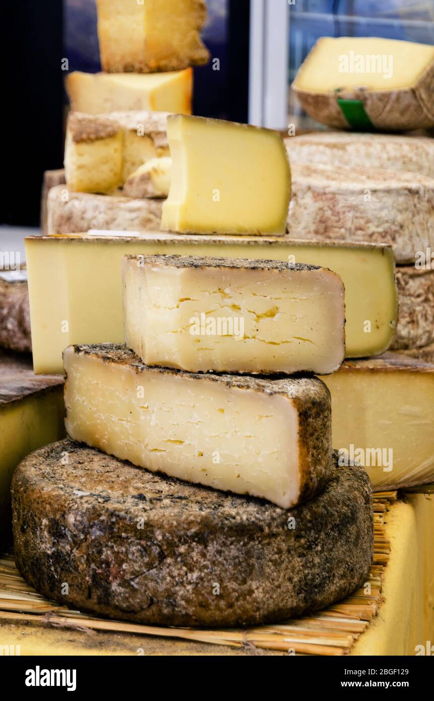 Italian stall hi-res stock photography and images - Alamy