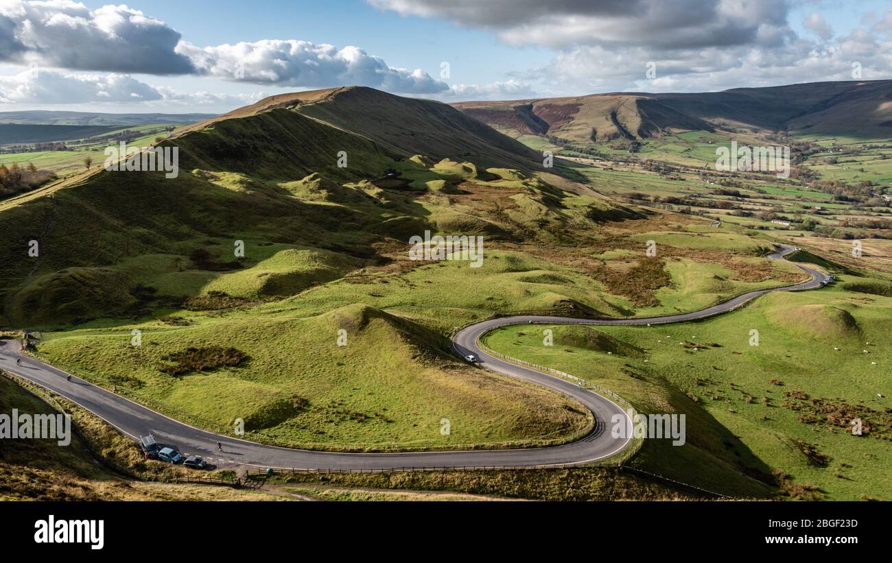 Long grass field with mountains hi-res stock photography and images - Alamy