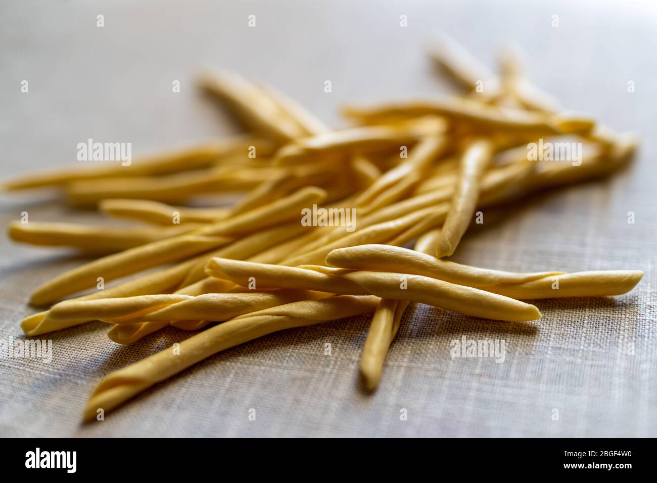 Dry maccheroni hi-res stock photography and images - Alamy