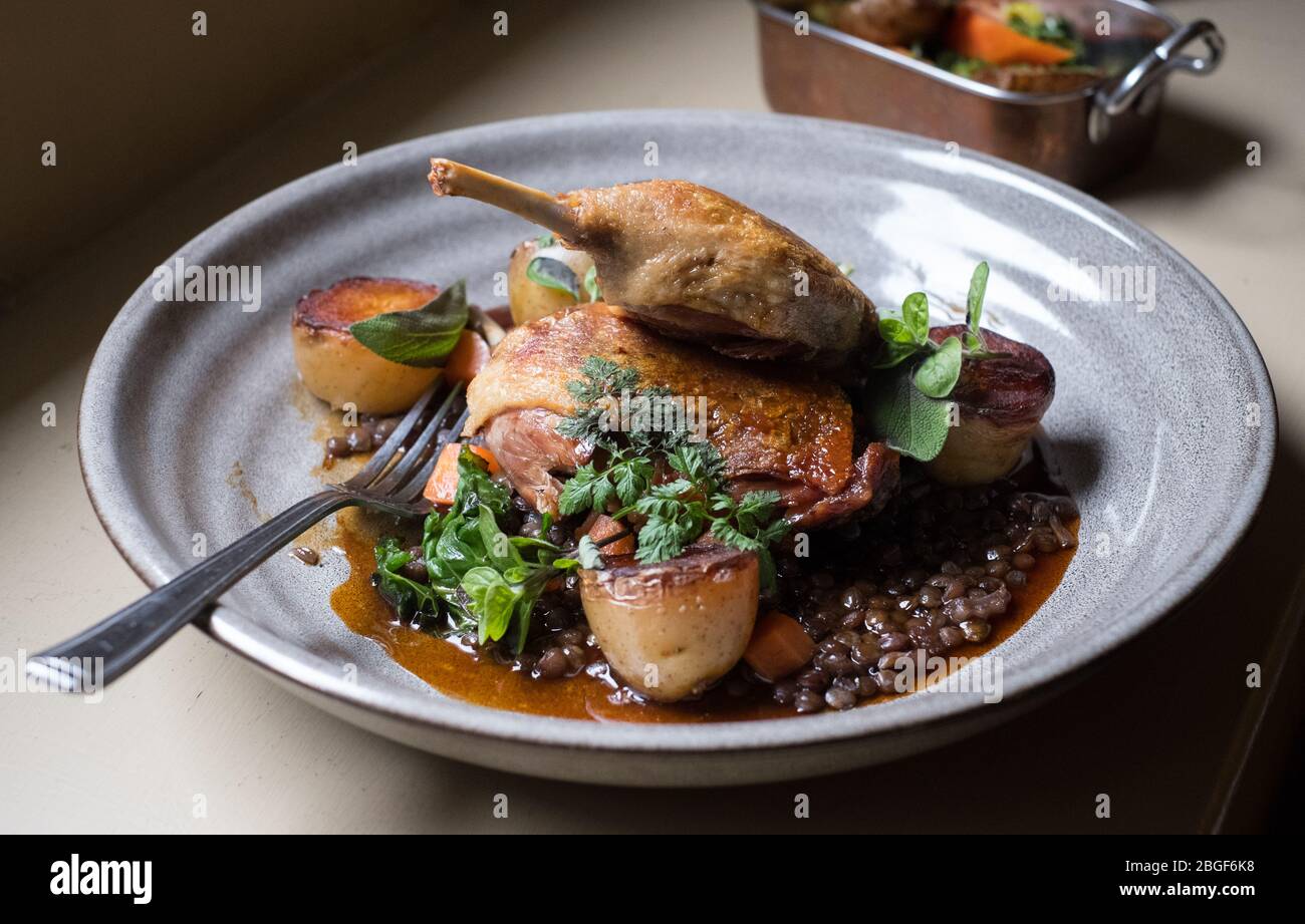 Lancashire gastropub hi-res stock photography and images - Alamy