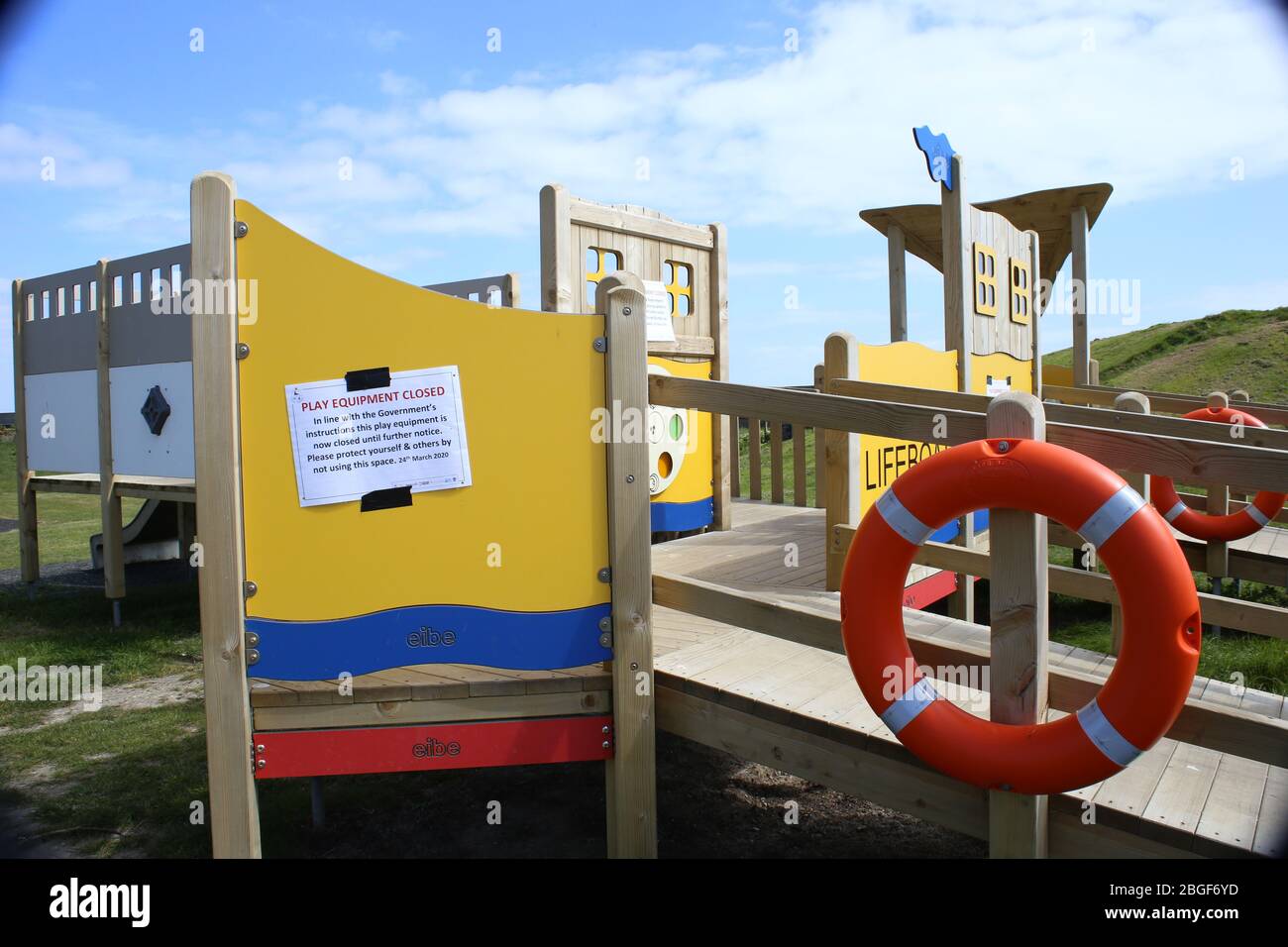 Childrens climbing frame hi-res stock photography and images - Alamy