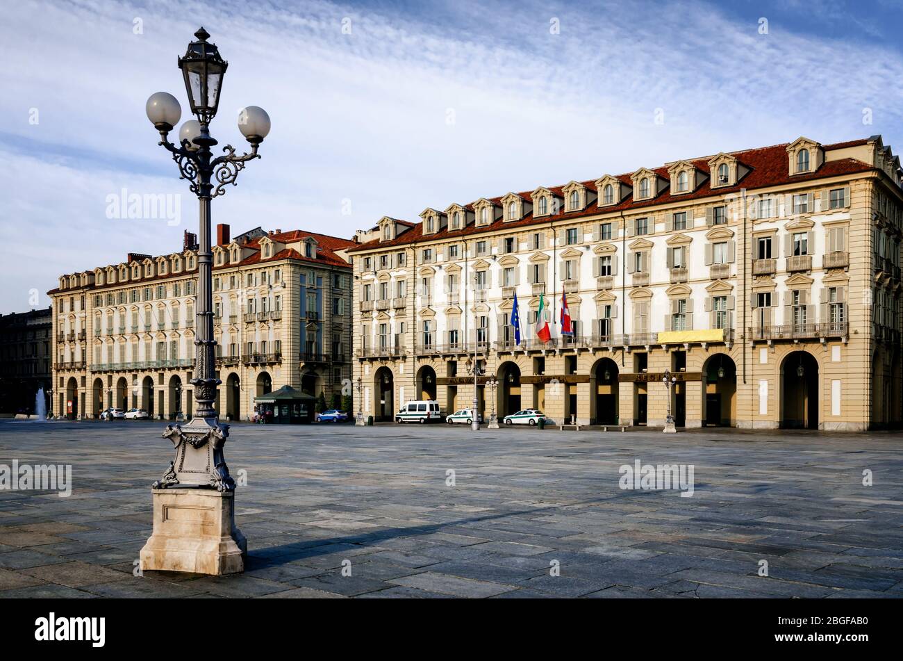 Castello square hi-res stock photography and images - Alamy