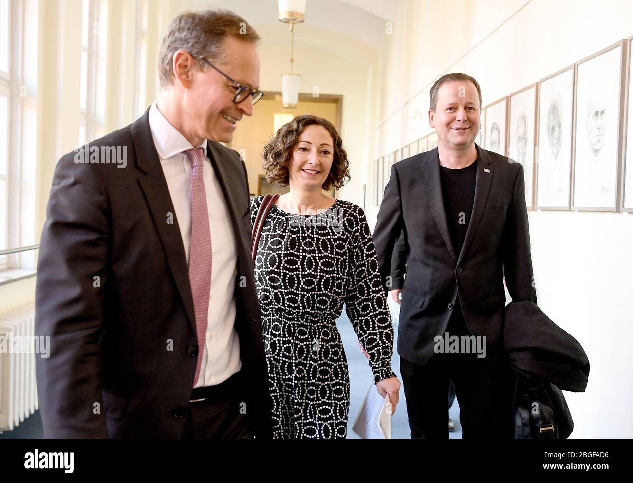 Berlin, Germany. 21st Apr, 2020. Michael Müller (SPD, l-r), Berlin's ...