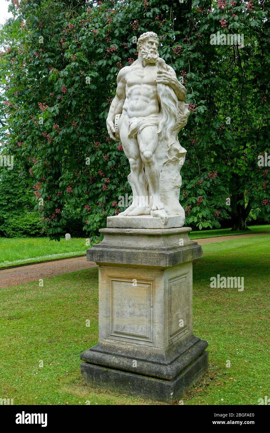 Hercules by Laurent Delvaux, early 1700s - Waddesdon Manor ...
