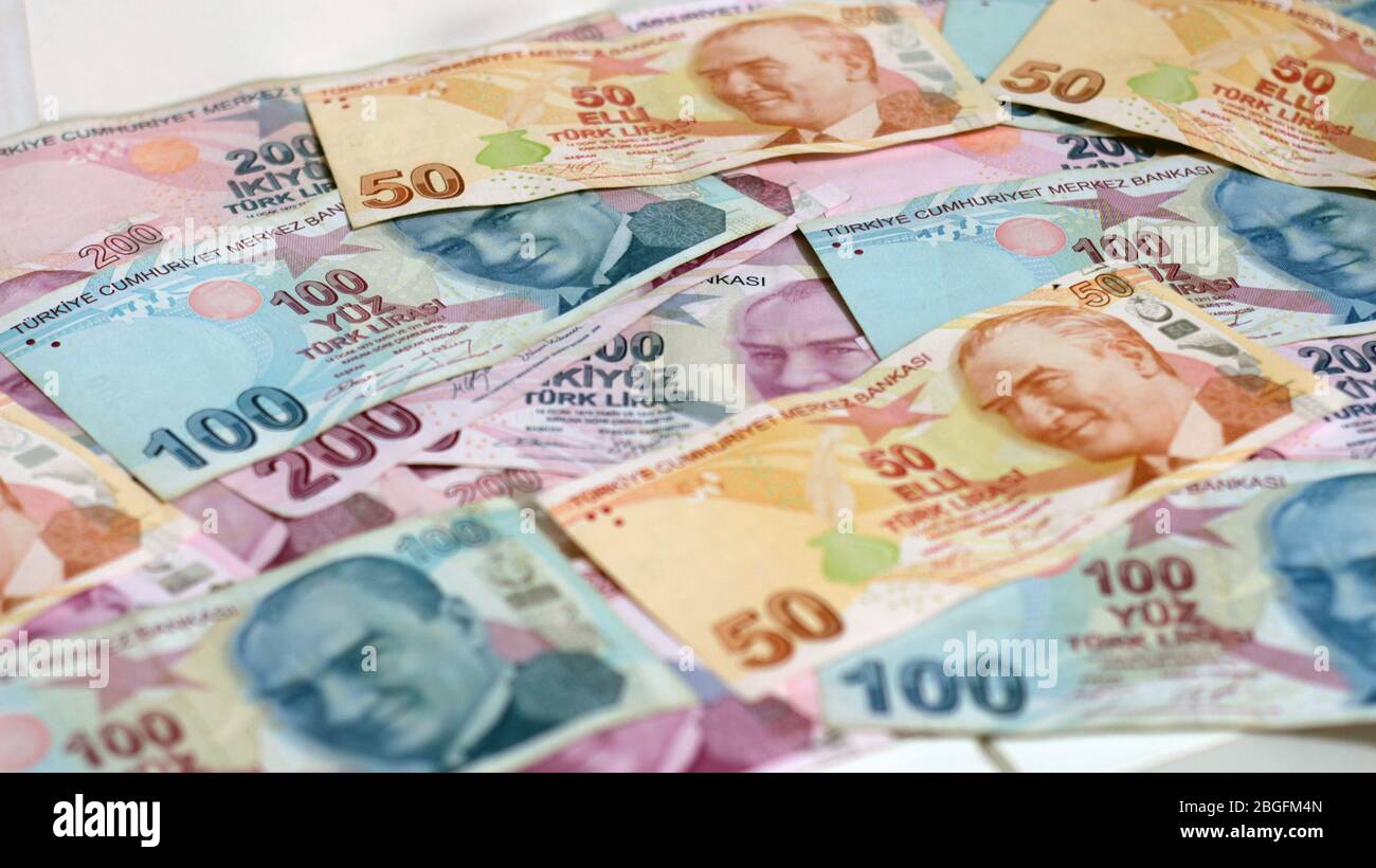 Turkish Lira banknote. 50, 100, 200 Turkish lira Stock Photo - Alamy