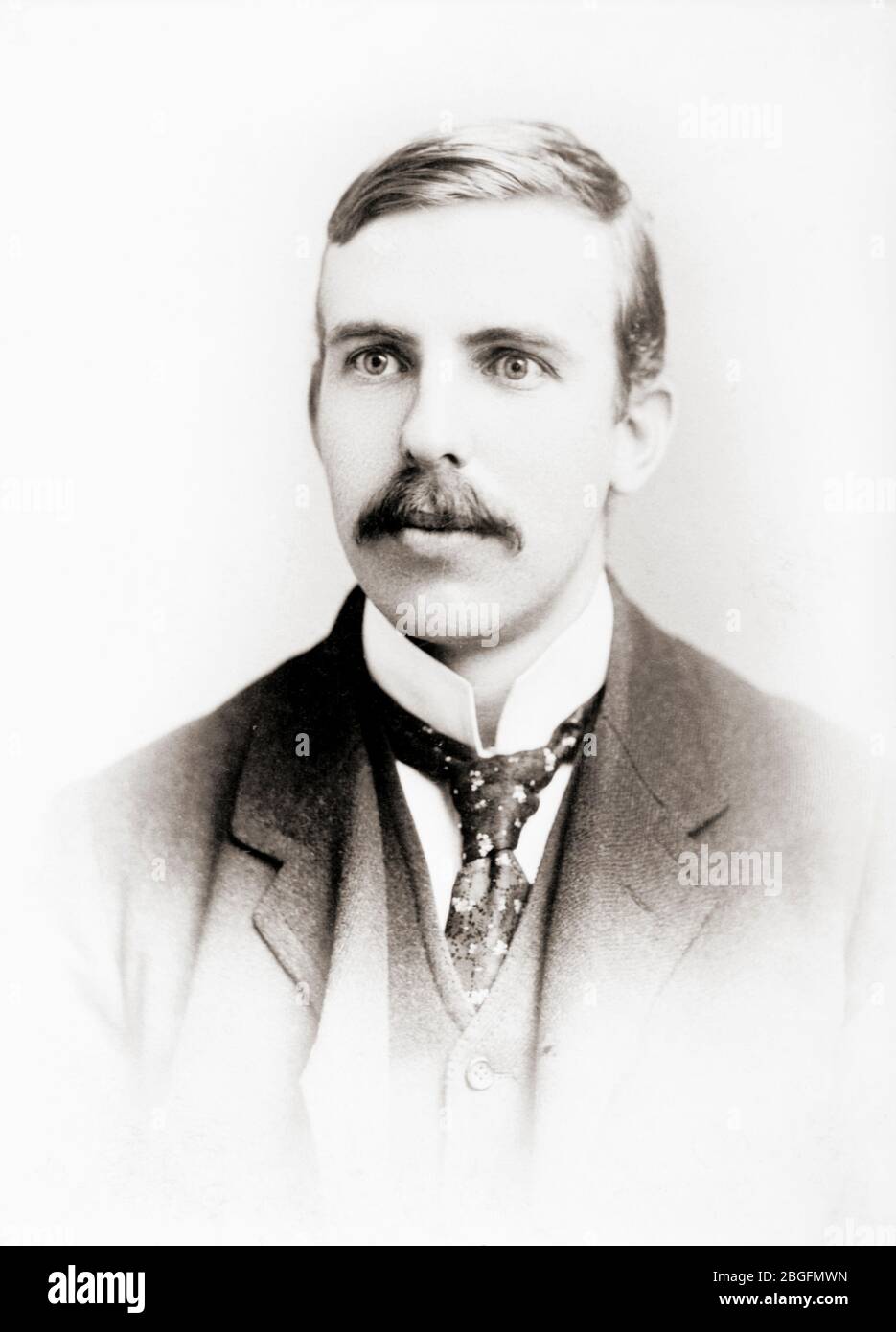 Ernest rutherford hi-res stock photography and images - Alamy