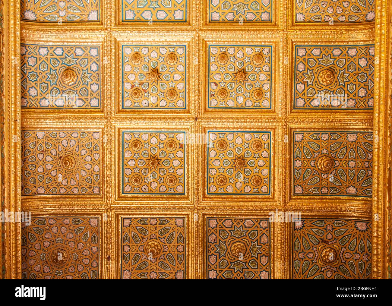 Ceiling roof detail hi-res stock photography and images - Alamy