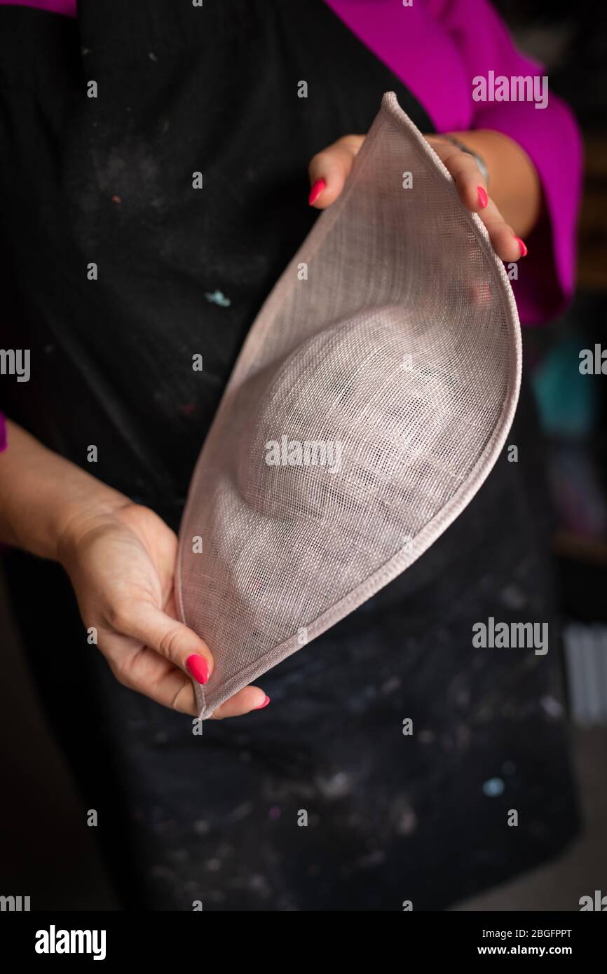 Milliner hi-res stock photography and images - Alamy