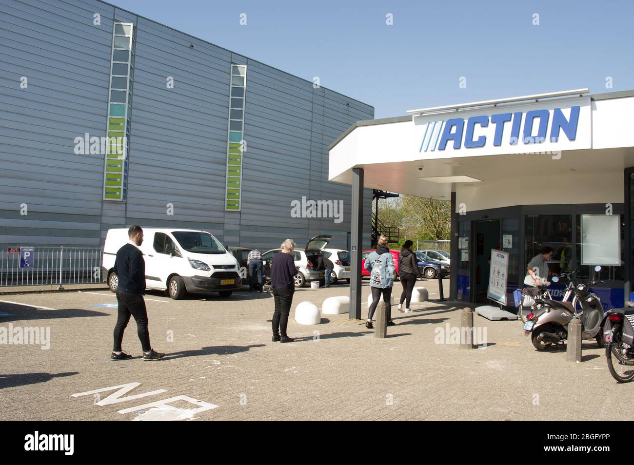 Action store hi-res stock photography and images - Alamy