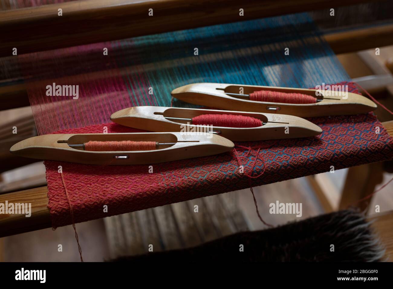 Weaving shuttle hi-res stock photography and images - Alamy