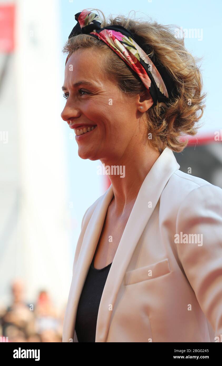 VENICE, ITALY - SEPTEMBER 01: Cécile de France walks the red carpet ...