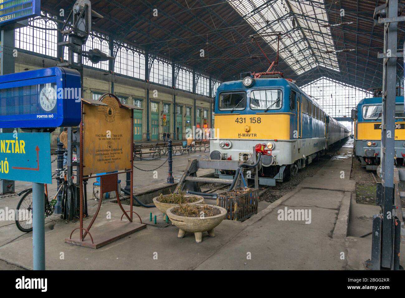 Budapest Nyugati railway station, Hungary Stock Photo - Alamy