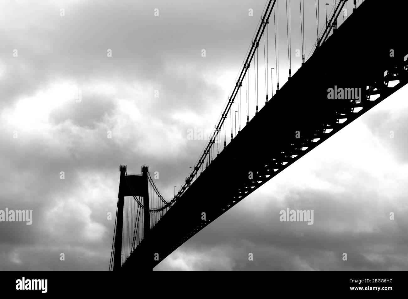 Huge estuary crossing hi-res stock photography and images - Alamy