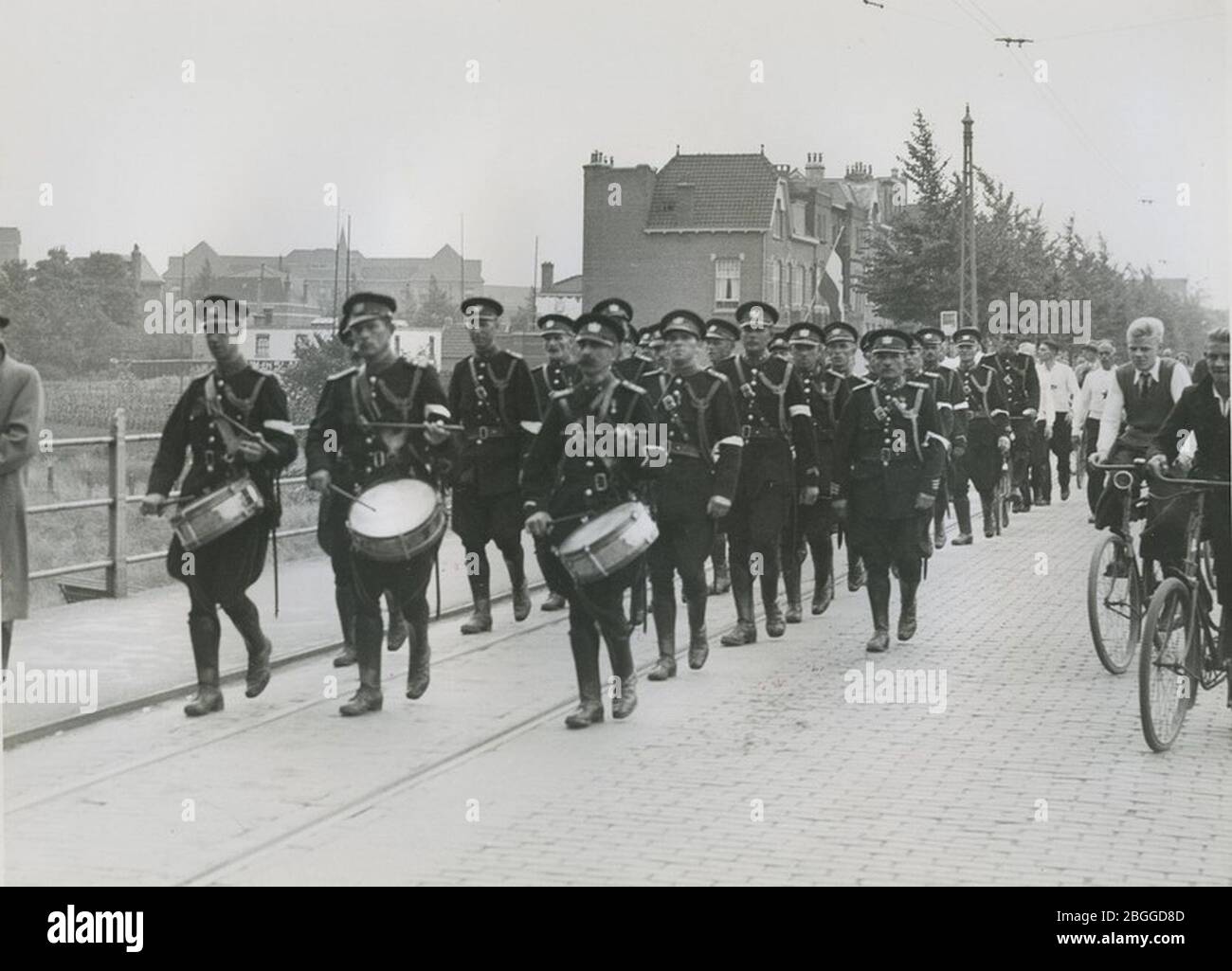 Het detachement van de Rijksveldwacht o.l.v. de heer J. Vos uit Arnhem ...