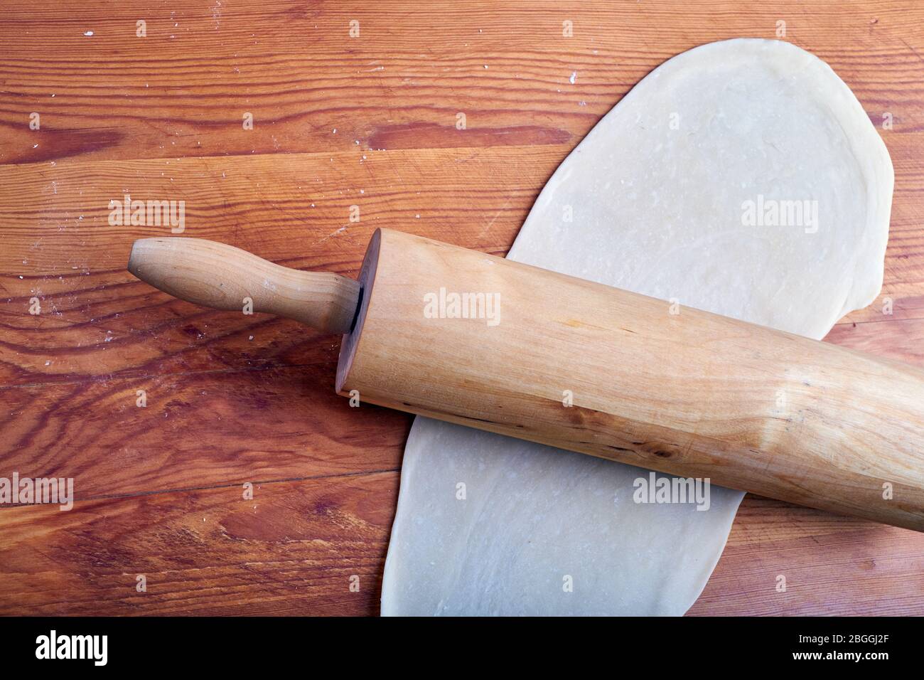 Making of traditional italian stuffed pasta ravioli Stock Photo - Alamy