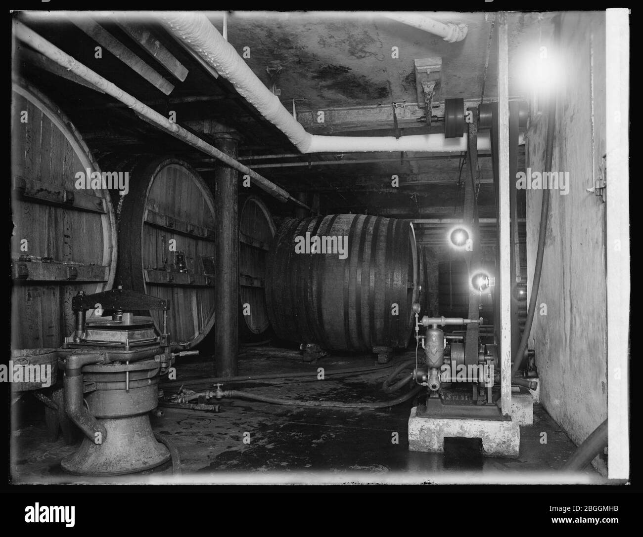 Archival brewery Black and White Stock Photos & Images - Alamy