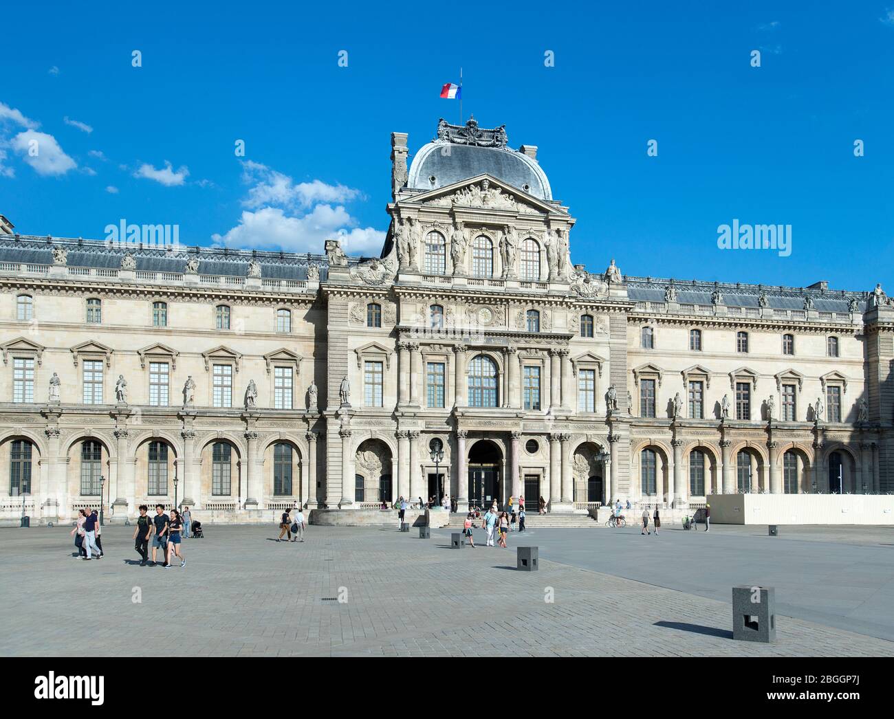 Louvre museum exterior hi-res stock photography and images - Alamy