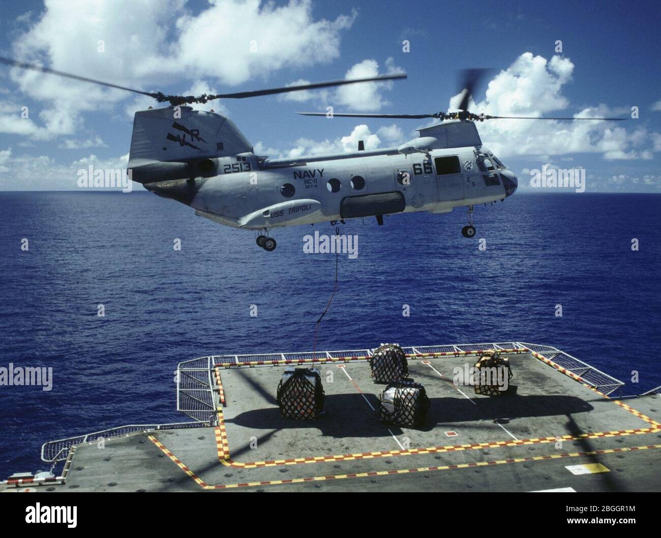 Uss tripoli hi-res stock photography and images - Alamy